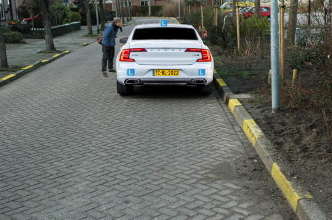 Gele streep | theoriecursus.nl